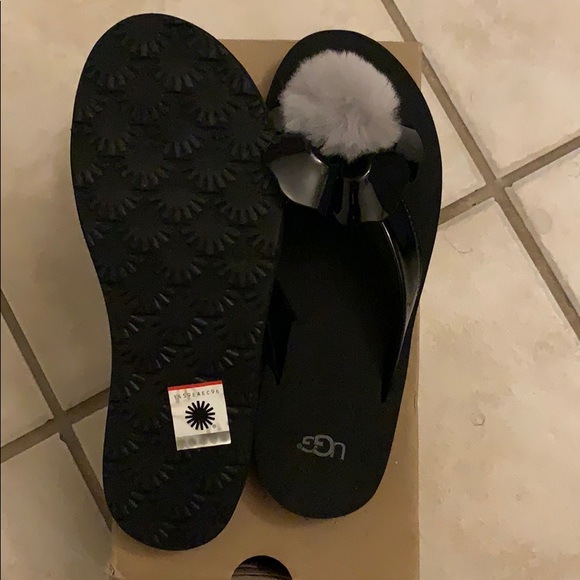 UGG | Shoes | Slides | Poshmark